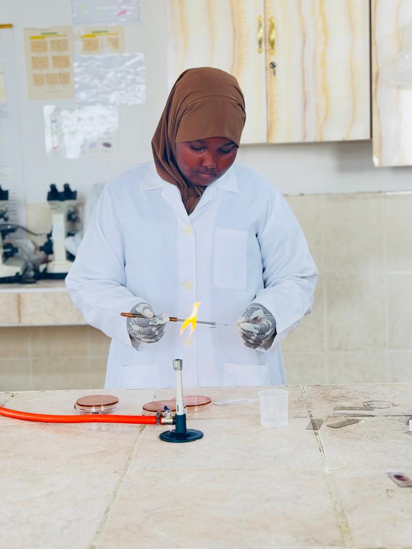 Batch 9 veterinary students of Somali National University has ...